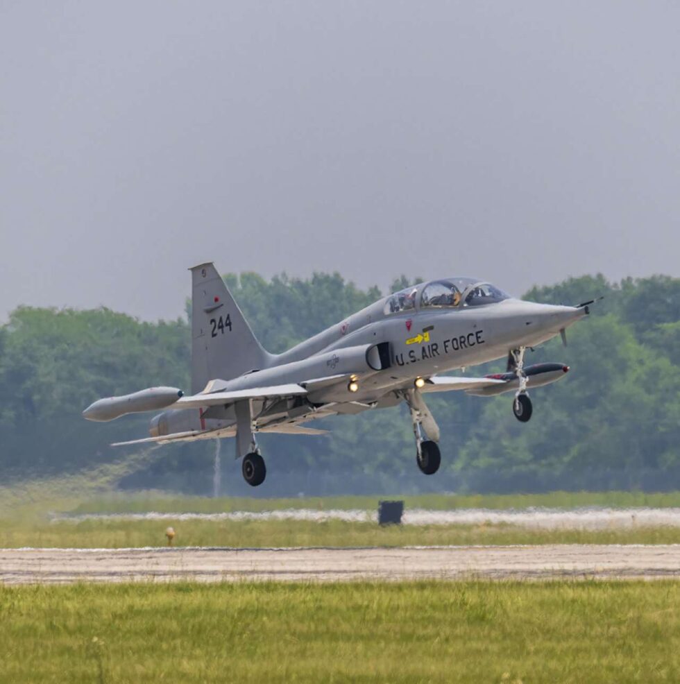Northrop F-5B Freedom Fighter | Thunder Over Michigan Air Show
